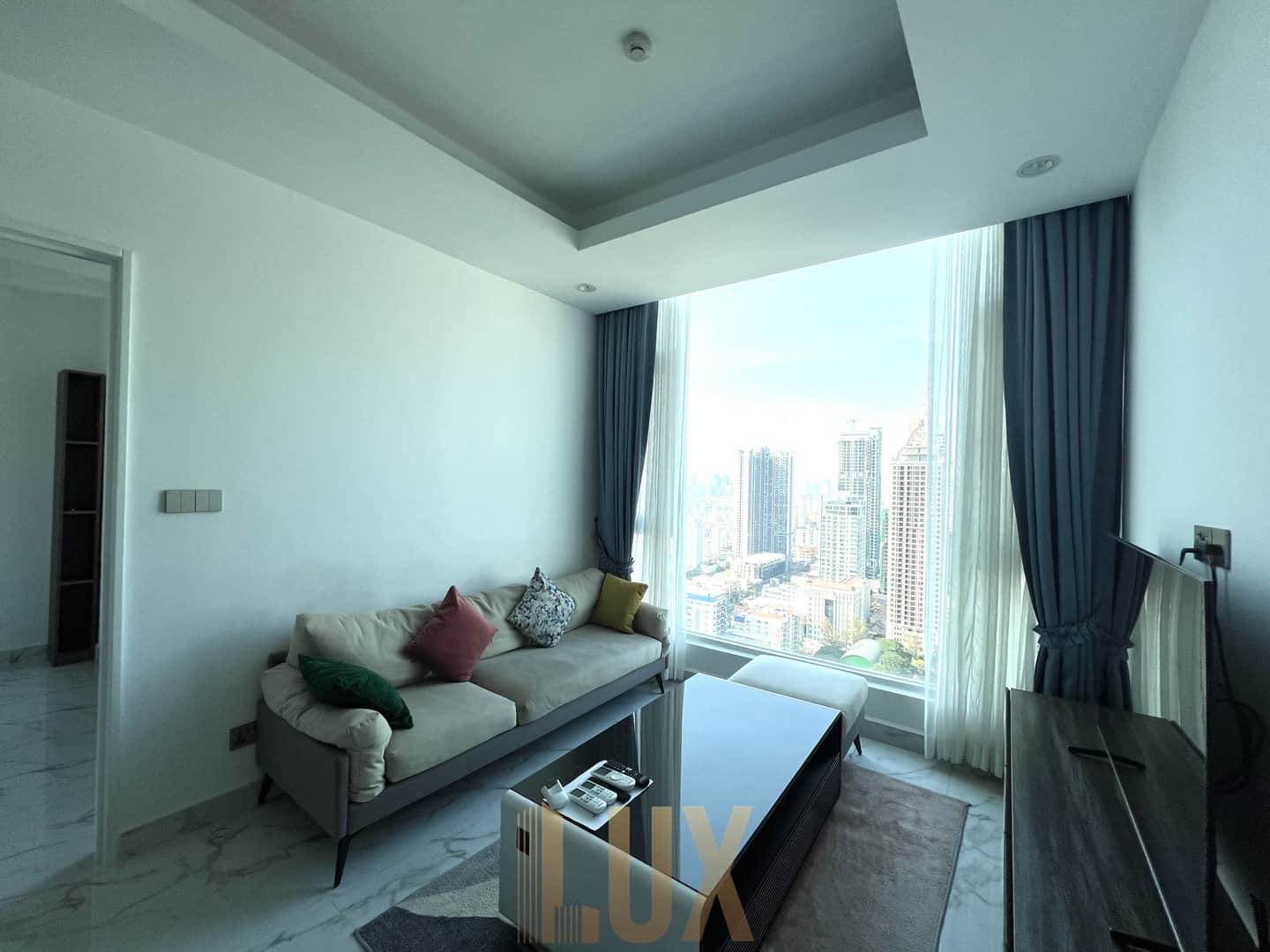 Modern High-Rise Condo in BKK1: Fully Furnished, Exclusive Amenities ...